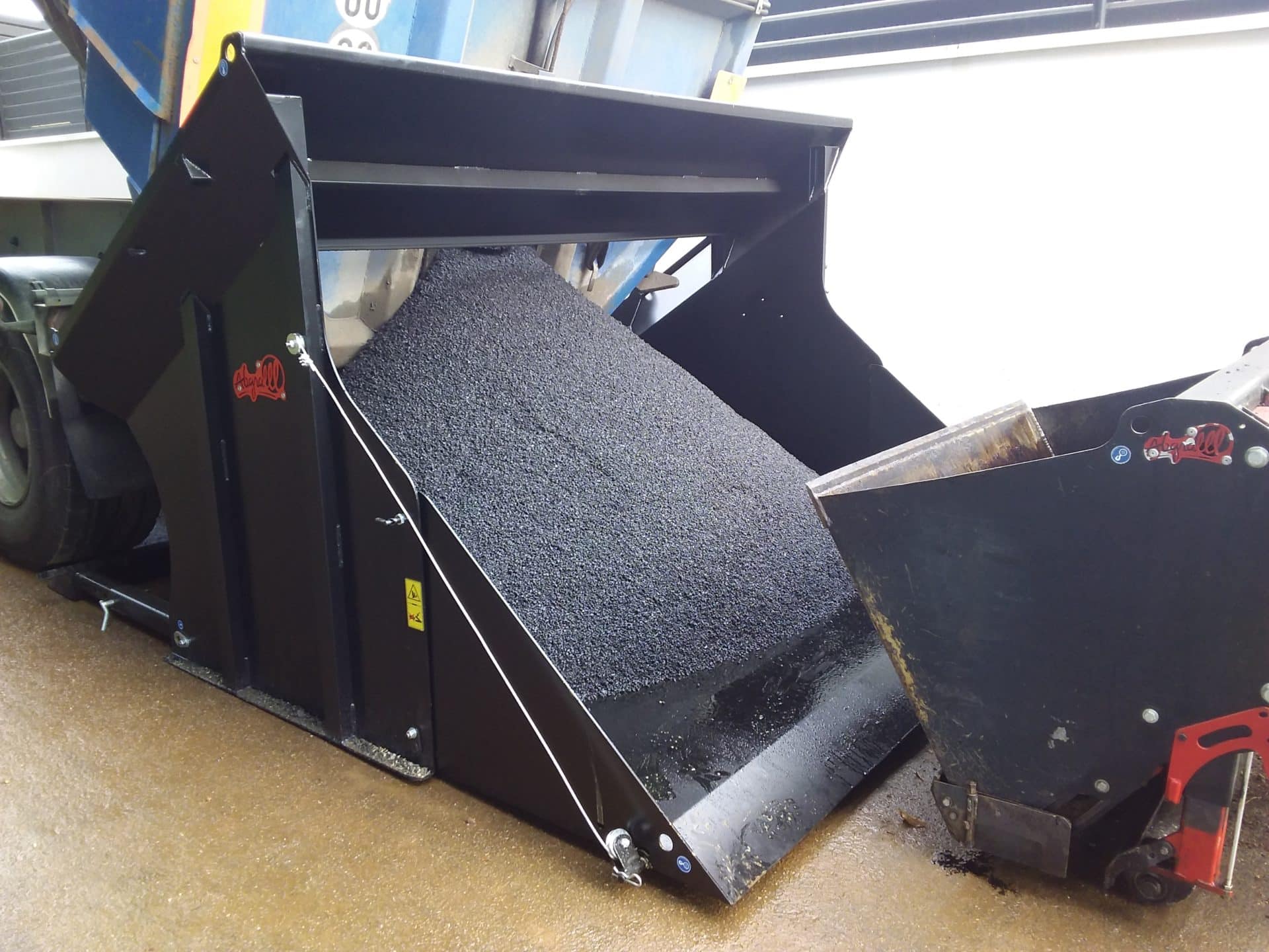 Godet gravillonneur enrobés Abgralll Conception Bretagne